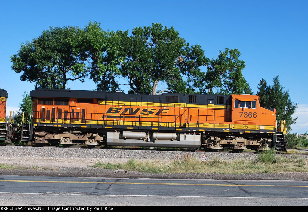 BNSF 7366